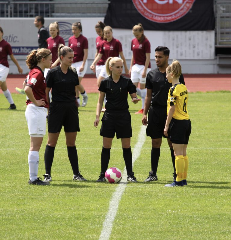 Aufstieg perfekt - Julia Boike steigt in die 2. Frauen-Bundesliga auf ...